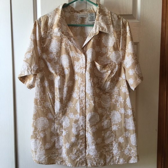 White Stag | Tops | Tan Button Down Top With White Flower Pattern 2x ...